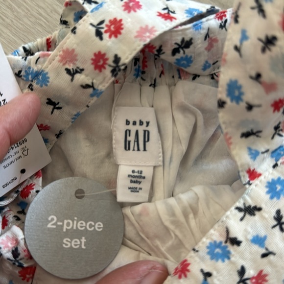 GAP | Matching Sets | Nwt Baby Gap White Floral Dress With Diaper Cover And Headband Size 62 ...